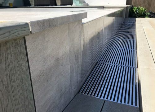 Installation of swimming pool balance tank