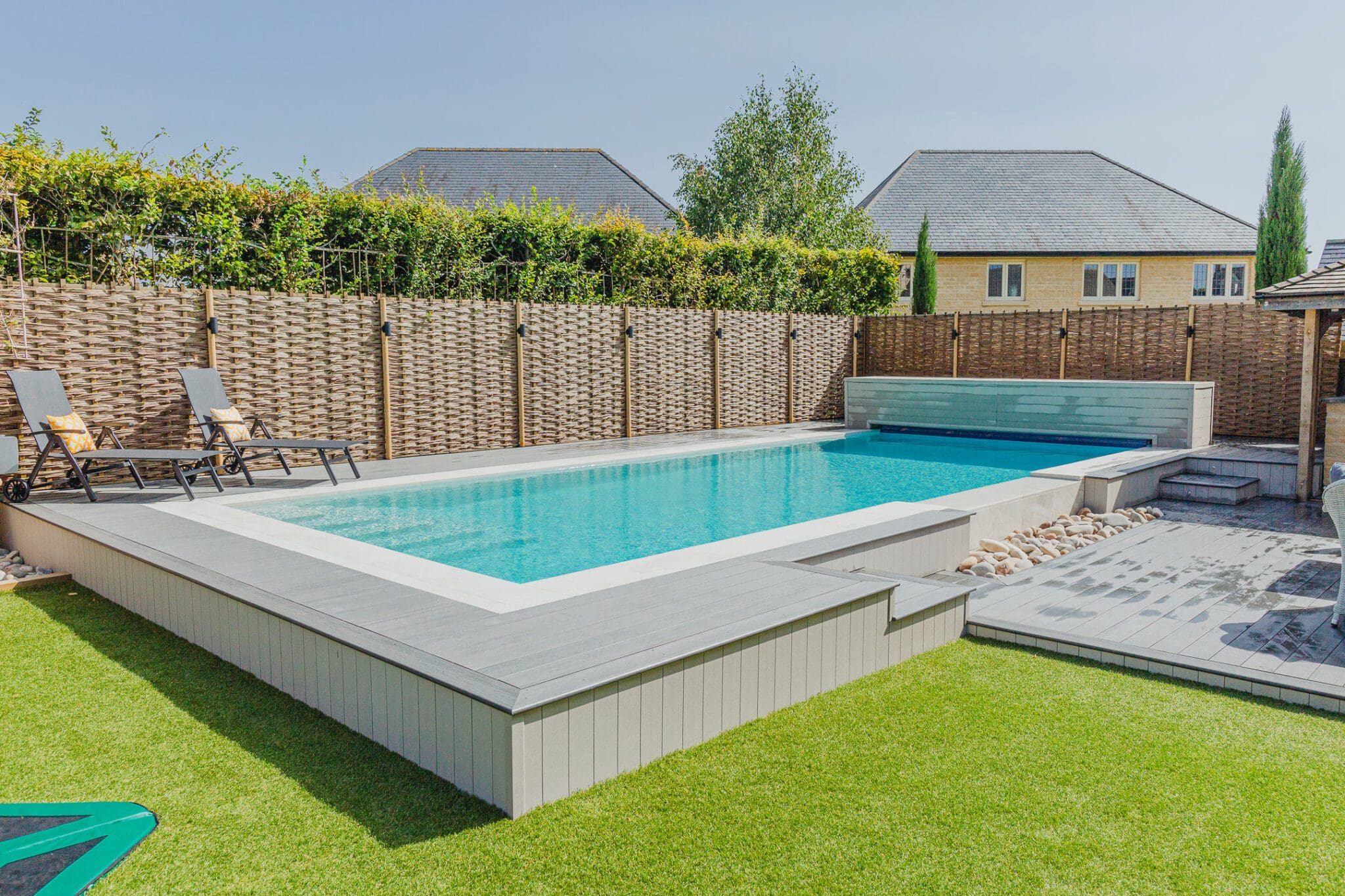 Swimming pool construction - swimming pool design and build